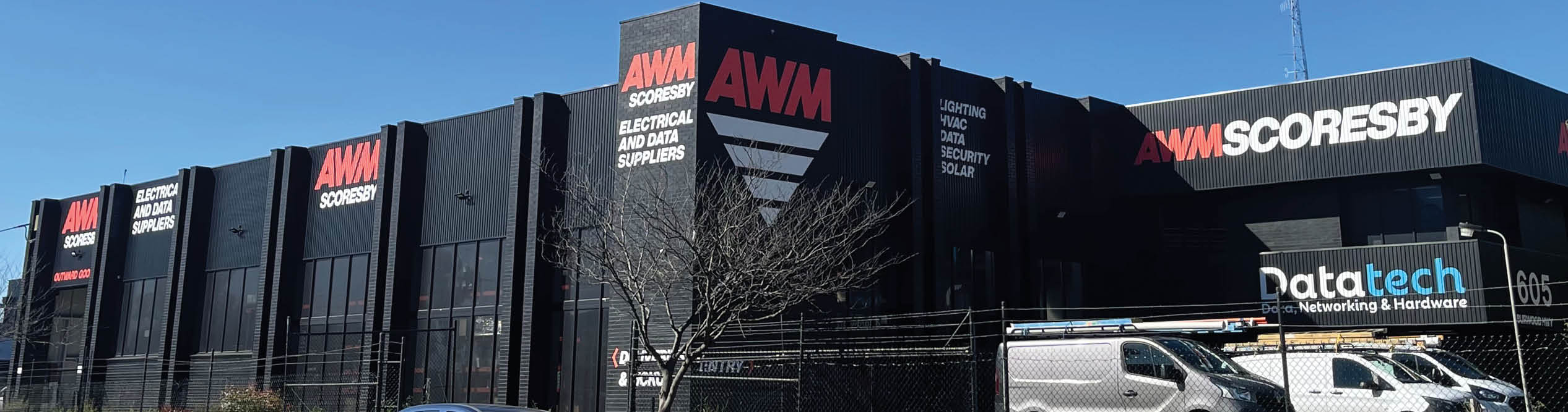 Innovative Retail Displays for AWM Scoresby | SI Retail